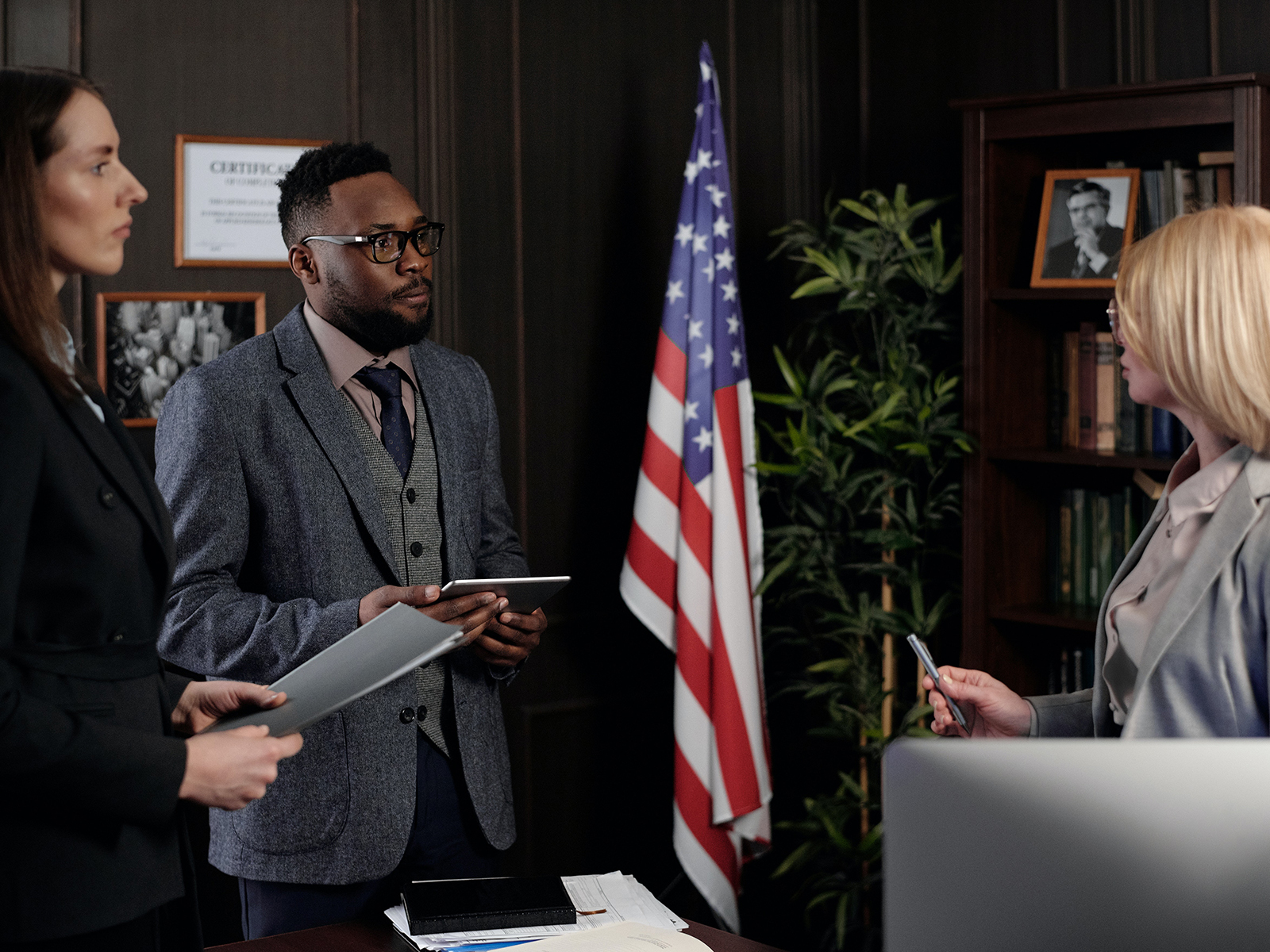 Private Investigator Supporting Civil Litigation in California - Los ...